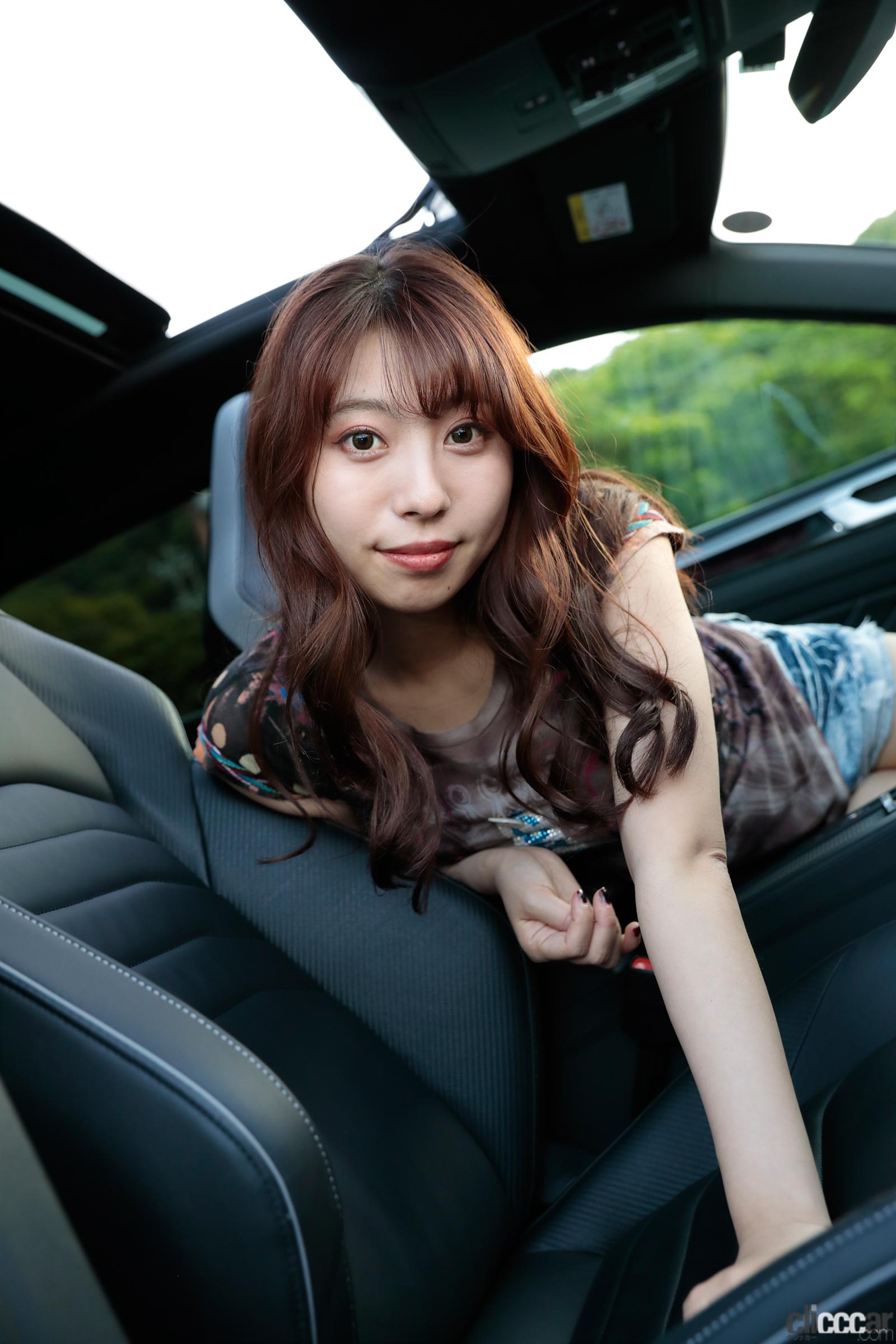 itsuki_arteon_41 画像｜「見た目も性格も」樹智子×フォルクスワーゲン・アルテオンシューティングブレーク【注目モデルでドライブデート!? Vol.137】 | clicccar.com