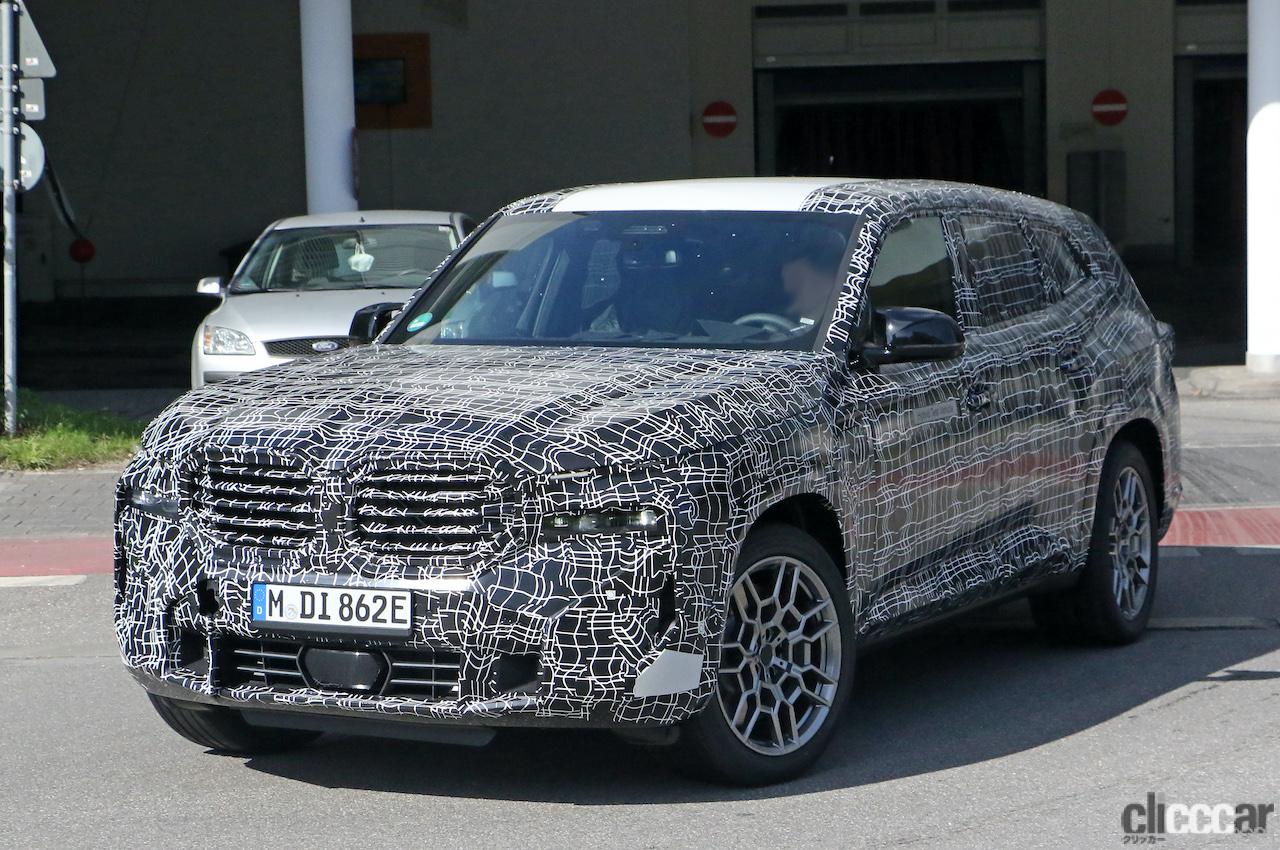BMW XM 4 画像｜価格は1760万円から。BMW新旗艦SUV「XM」が9月27日にワールドプレミアか？ | clicccar.com