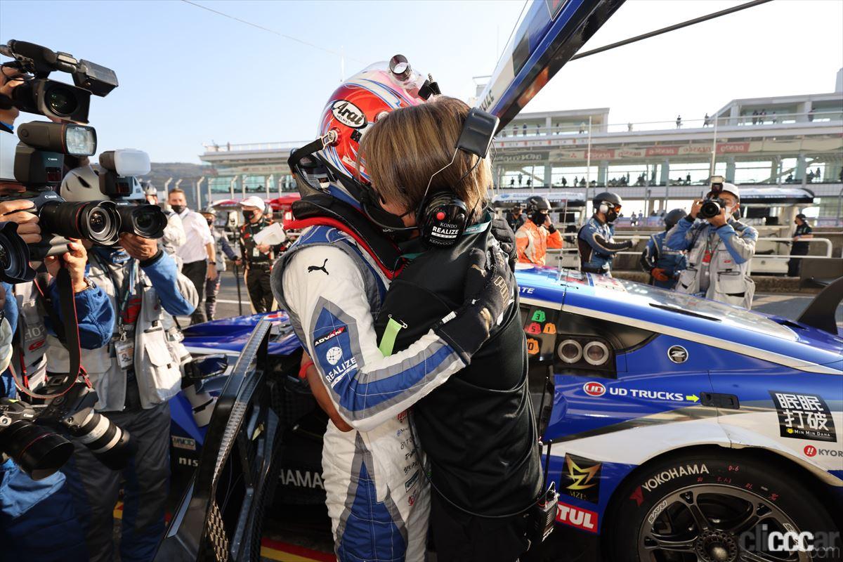 sgt_rd7_ap_500_011 画像｜第7戦オートポリス GT500予選、リアライズコーポレーション ADVAN Zが5年ぶりのポール ...