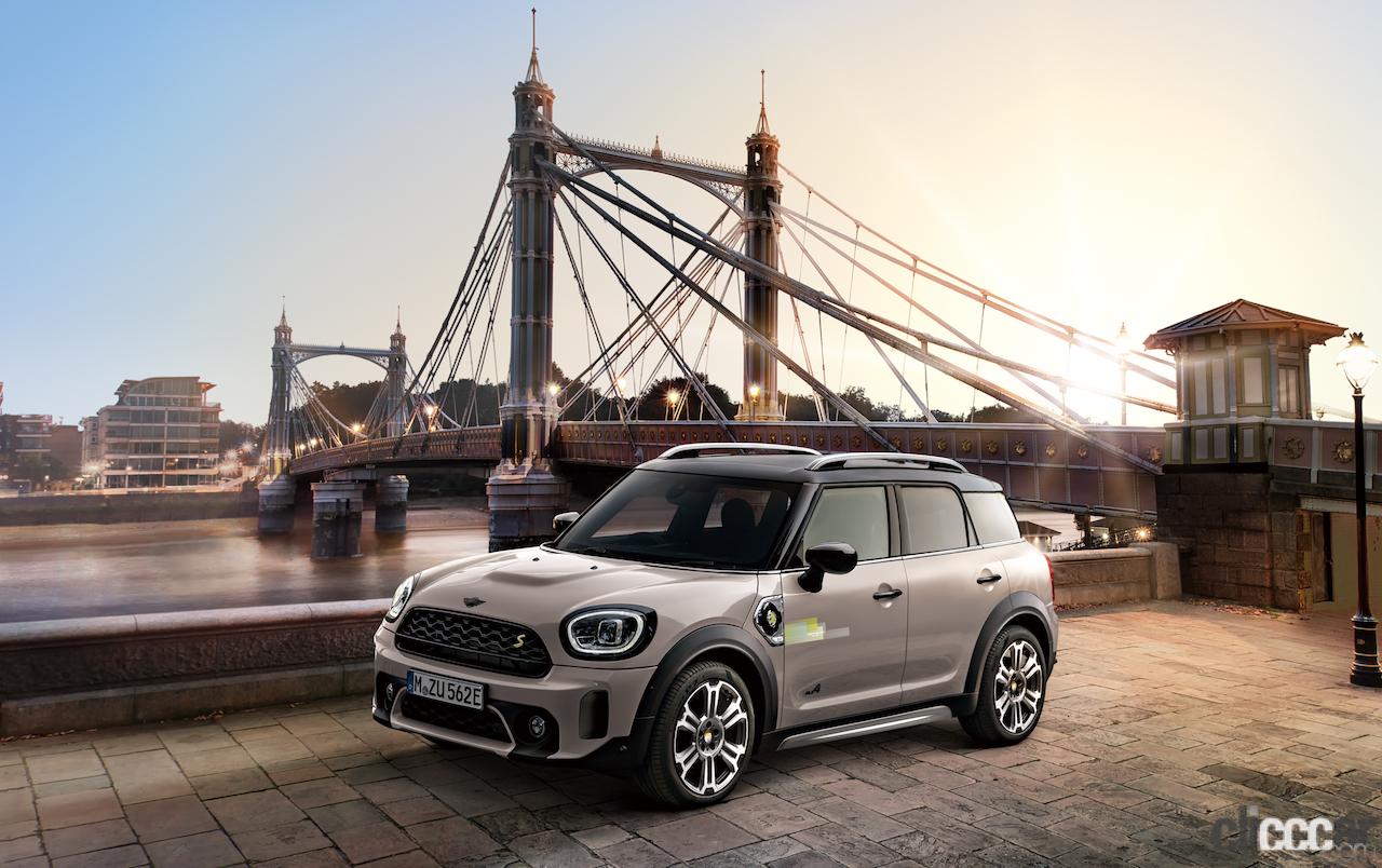MINI Crossover Albert Bridge Edition PHEV_20221110_10 画像｜「ルーフトップ・グレー」を特別装備した「MINI Crossover ...