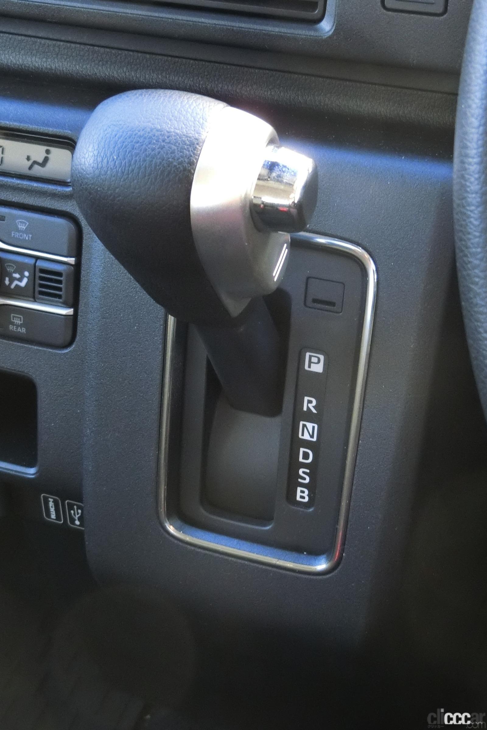 cvt shift lever 画像｜ハイゼットカーゴと同じライトバンなのにダイハツ新型「アトレー」の走りは乗用車並み【新車リアル試乗6-2 ...