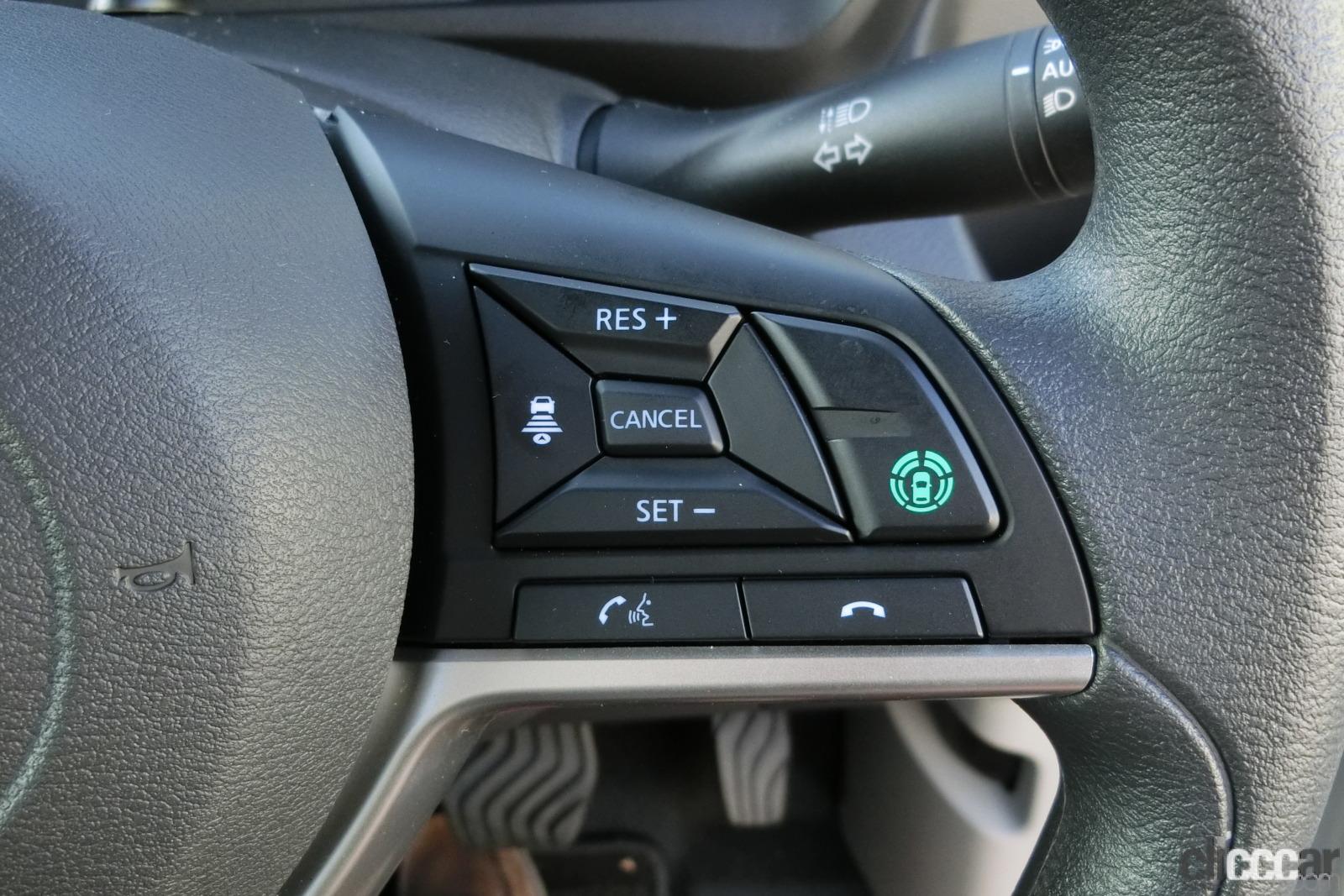 pkg 2 mi-pilot steering switch 画像｜カメラを使ったACC元祖の三菱自動車が放つ、eKワゴンのMI-PILOT ...