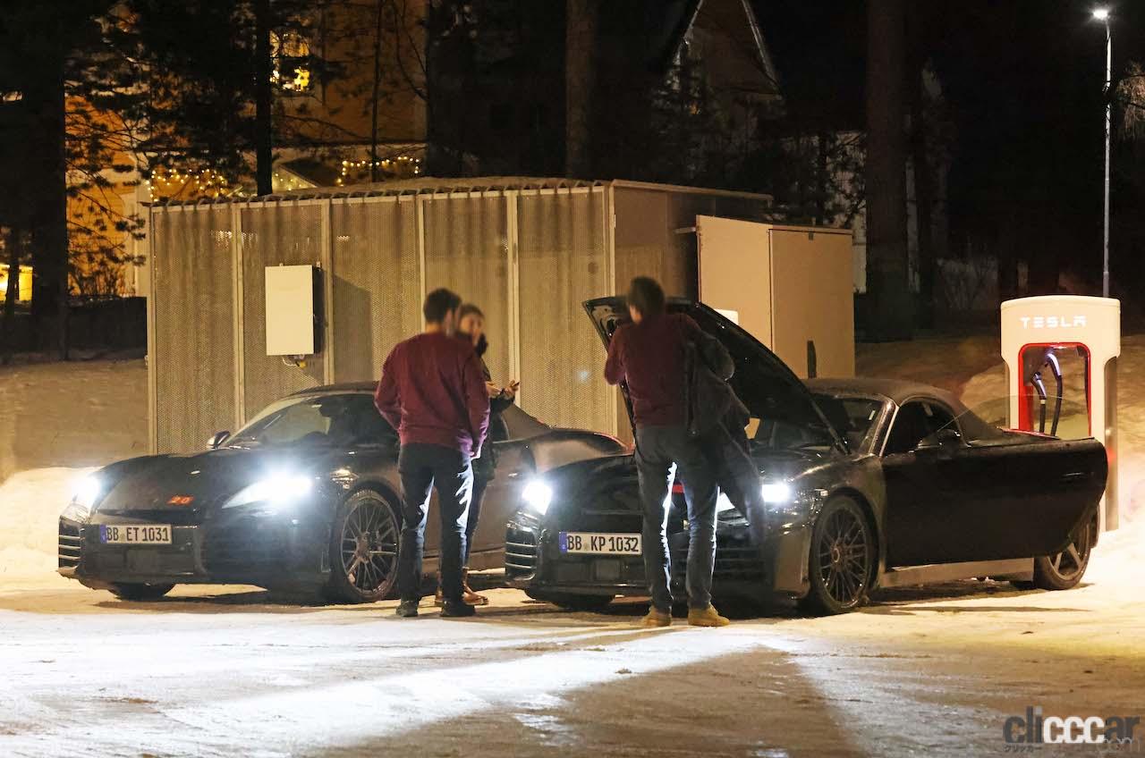 Porsche Boxster EV 22 画像｜ポルシェ「ボクスターEV」を夜間に激写！ フロントフードが初オープン | clicccar.com