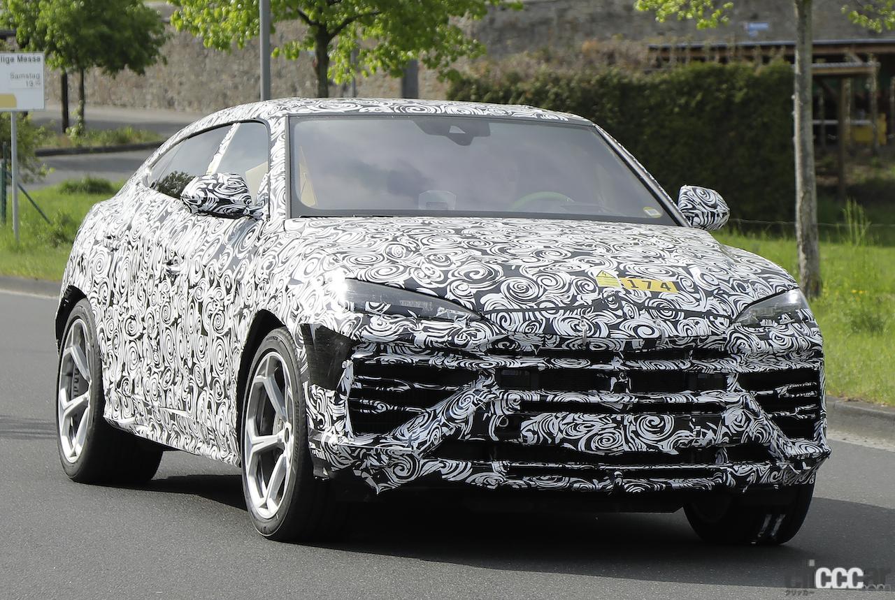 ヘッドライトに大異変!? ランボルギーニ最強SUV「ウルスPHEV」は今秋にも登場の可能性 | clicccar.com