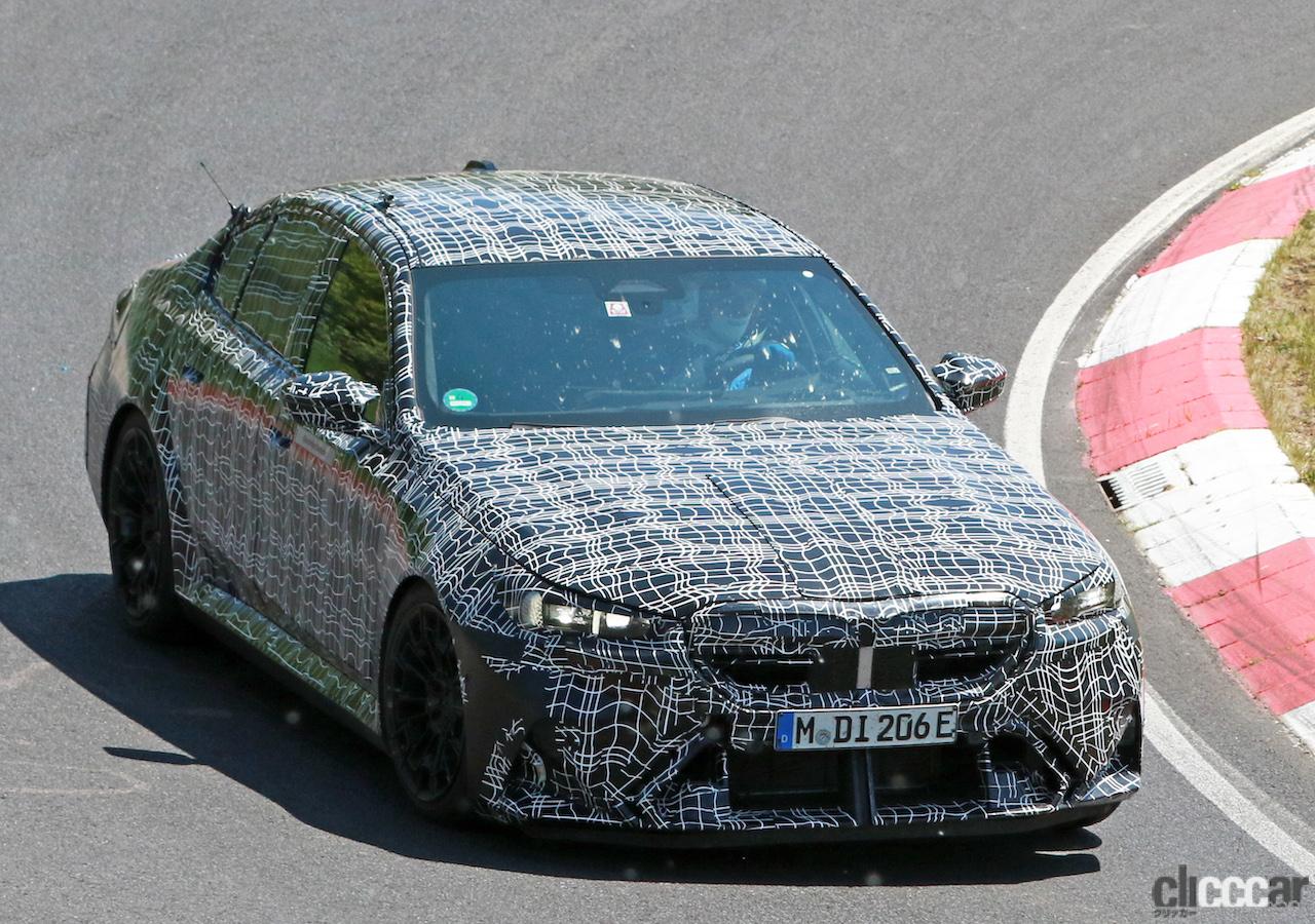 BMW M5 5 画像｜これが過激ヒップだ！ BMW「M5」新型のフルヌード画像が流出 | clicccar.com