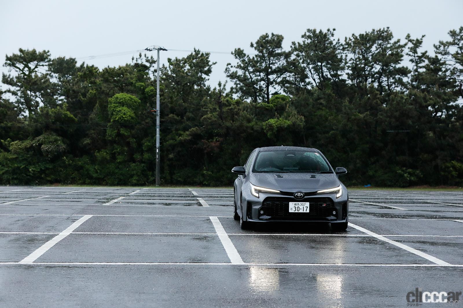 clicccar_maeda_corolla060 画像｜「私も運転したいかも」前田星奈×トヨタGRカローラ【注目モデルでドライブデート!? Vol.170】 | clicccar.com