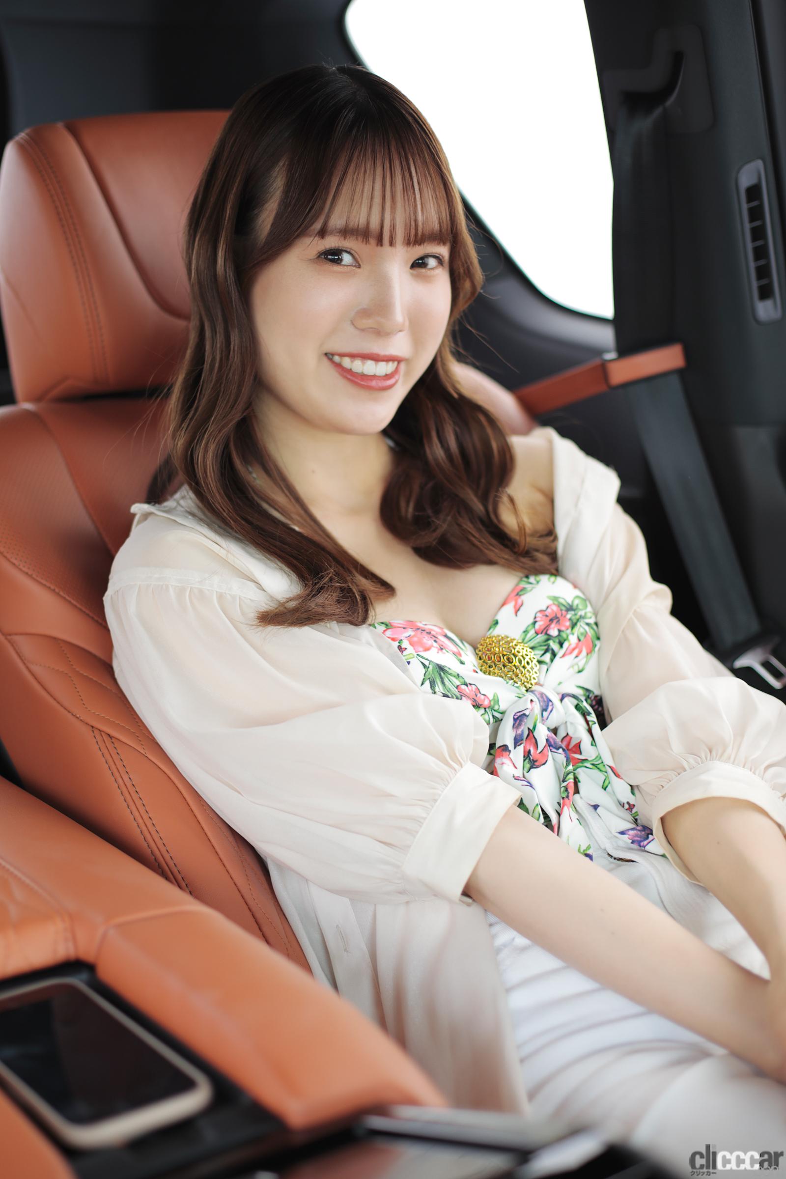 clicccar_maedaLX_014 画像｜「なにこの王様シート！」前田星奈×レクサスLX【注目モデルでドライブデート!? Vol.171】 | clicccar.com