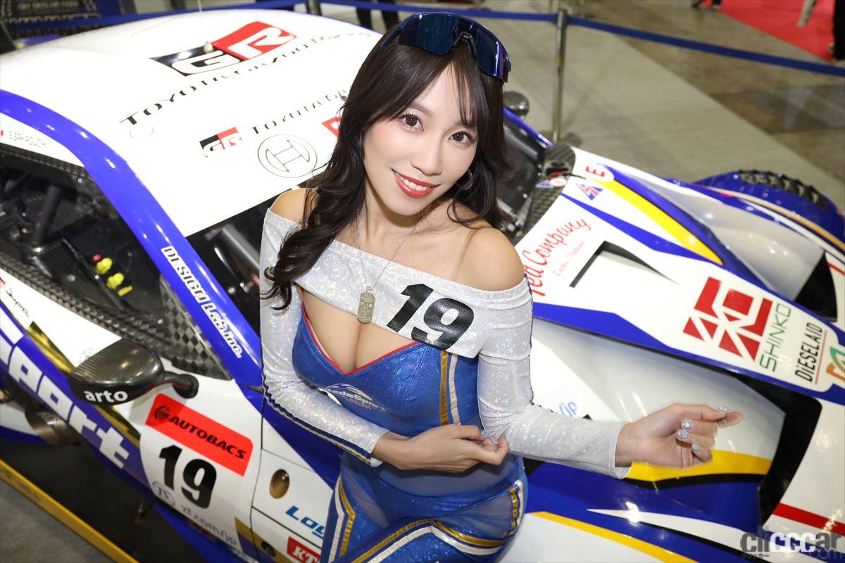 weds_010 画像｜Wedsブースはコスチューム部門グランプリ「WedsSport Racinlg Gals」登場で沸く【東京オートサロン2024】 | clicccar.com