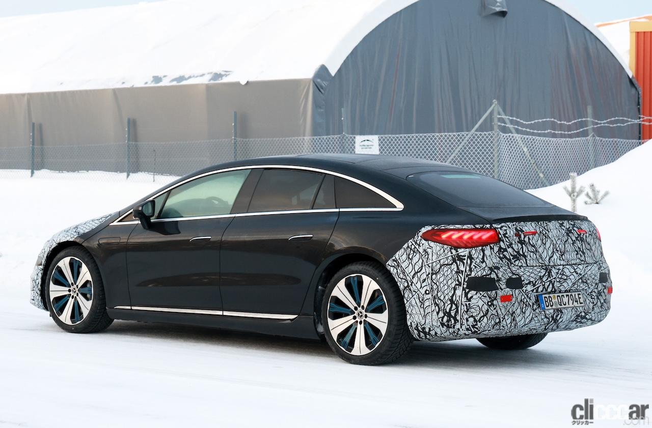 Mercedes EQS facelift 24 画像｜コクピットも激写！ メルセデス・ベンツの旗艦EVサルーン「EQS」改良型、内外を大刷新 ...