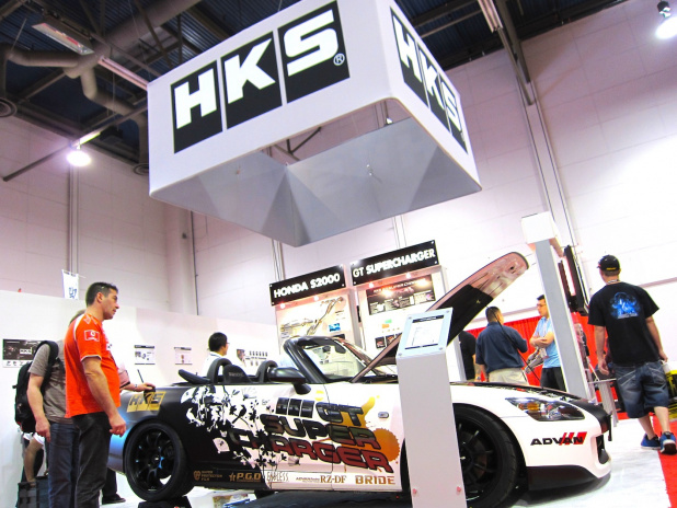 HKS-10 画像｜HKSが今年アメリカ市場でイチオシのパーツはコレ!! 【SEMAショー2011】 | clicccar.com