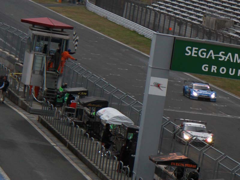 【速報】GT500スプリント第一レース、S-ROAD MOLA GT-R安定の強さ【JAF-GP】 | clicccar.com