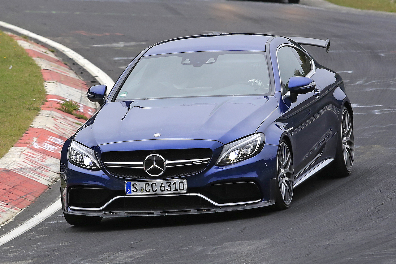560馬力！メルセデス新最強モデル「AMG C63 Rクーペ」、2017年登場か | clicccar.com(クリッカー)