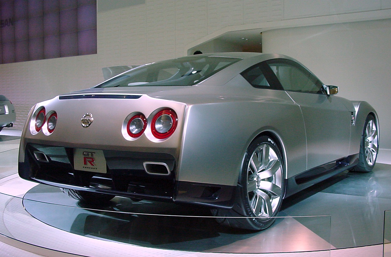 「R35型」日産GT-R、デビュー後10年の深化を読み解く！ ｜ NISSAN_GT-R_2001 | clicccar.com(クリッカー)