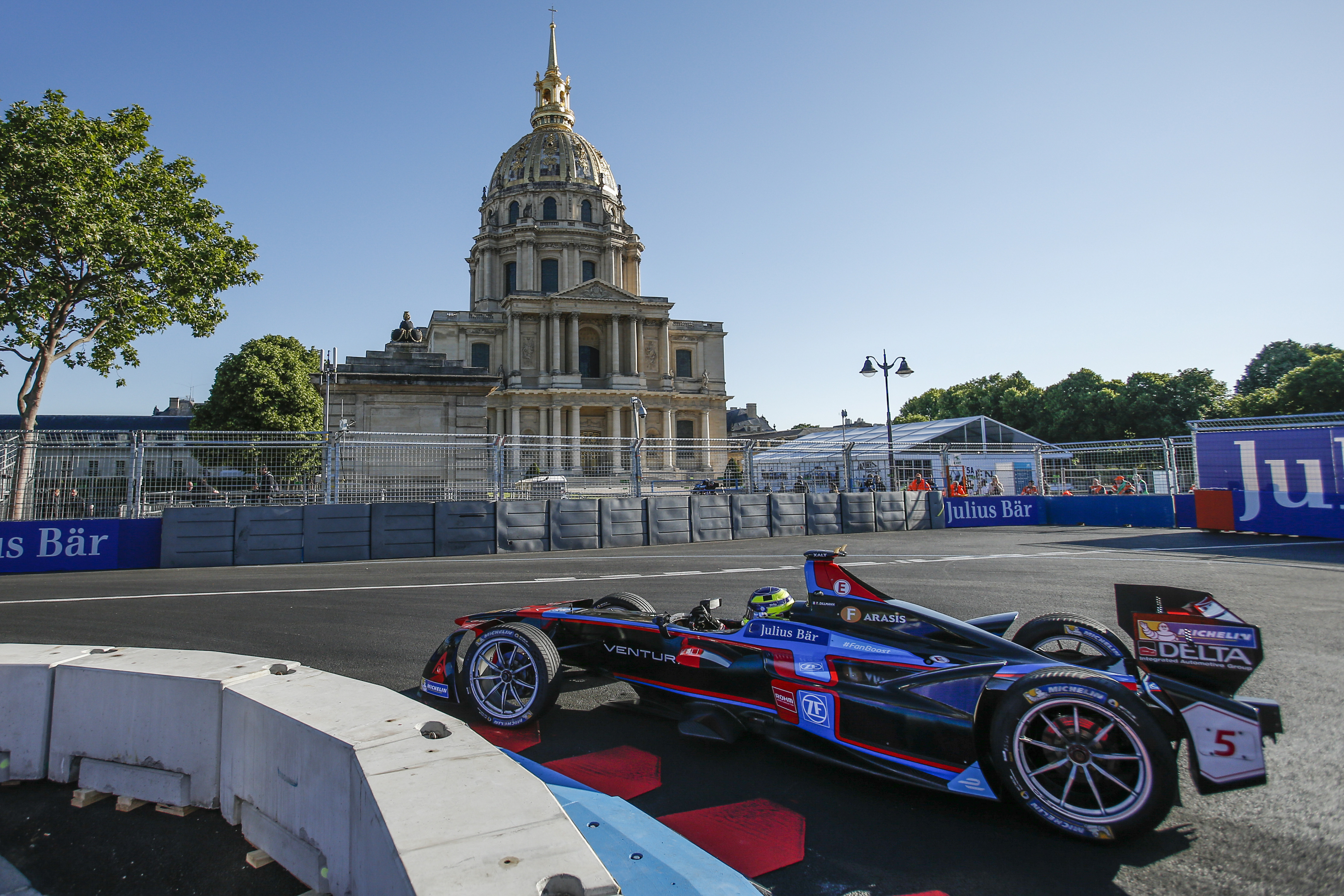 日産自動車が参戦を発表した「フォーミュラE」ってどんなレース？ ｜ | clicccar.com(クリッカー)