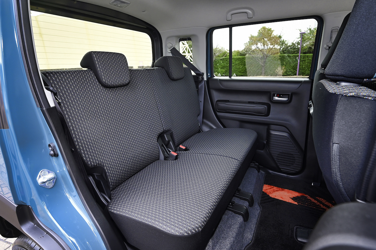 SUZUKI_hustler_20200419_15 画像｜先代よりも進化した、新型ハスラーの車内と荷室の広さ、使い勝手【スズキ・ハスラー試乗 ...